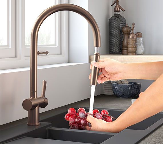 QS Basics VOX Single Lever Pull-Out Kitchen Sink Mixer Tap